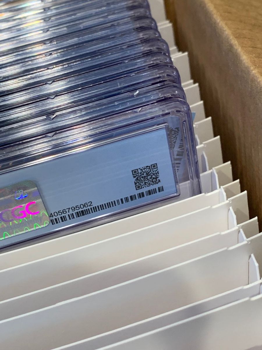 Got the new CGC case Beta.... - CGC Cards General Discussion - CGC ...