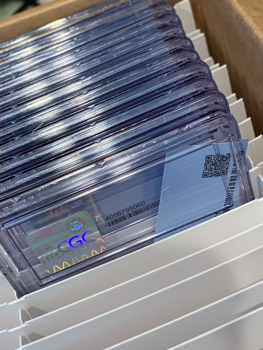 Got the new CGC case Beta.... - CGC Cards General Discussion - CGC ...