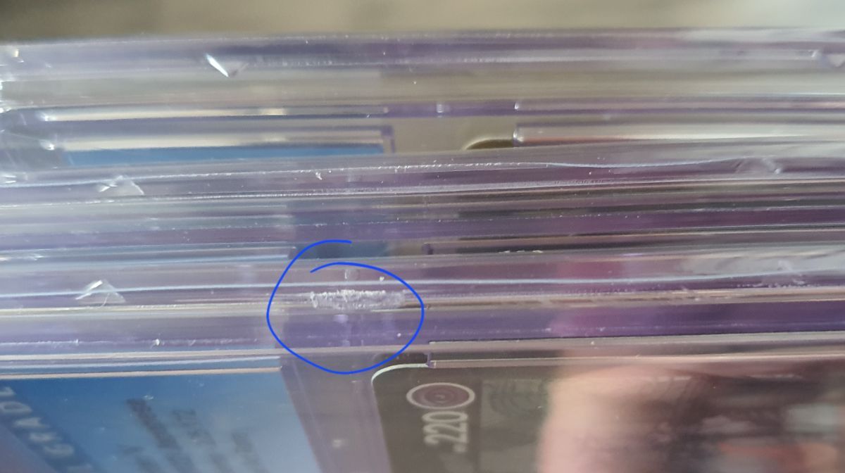 Need help to identify if slab is damaged - CGC Cards General Discussion ...