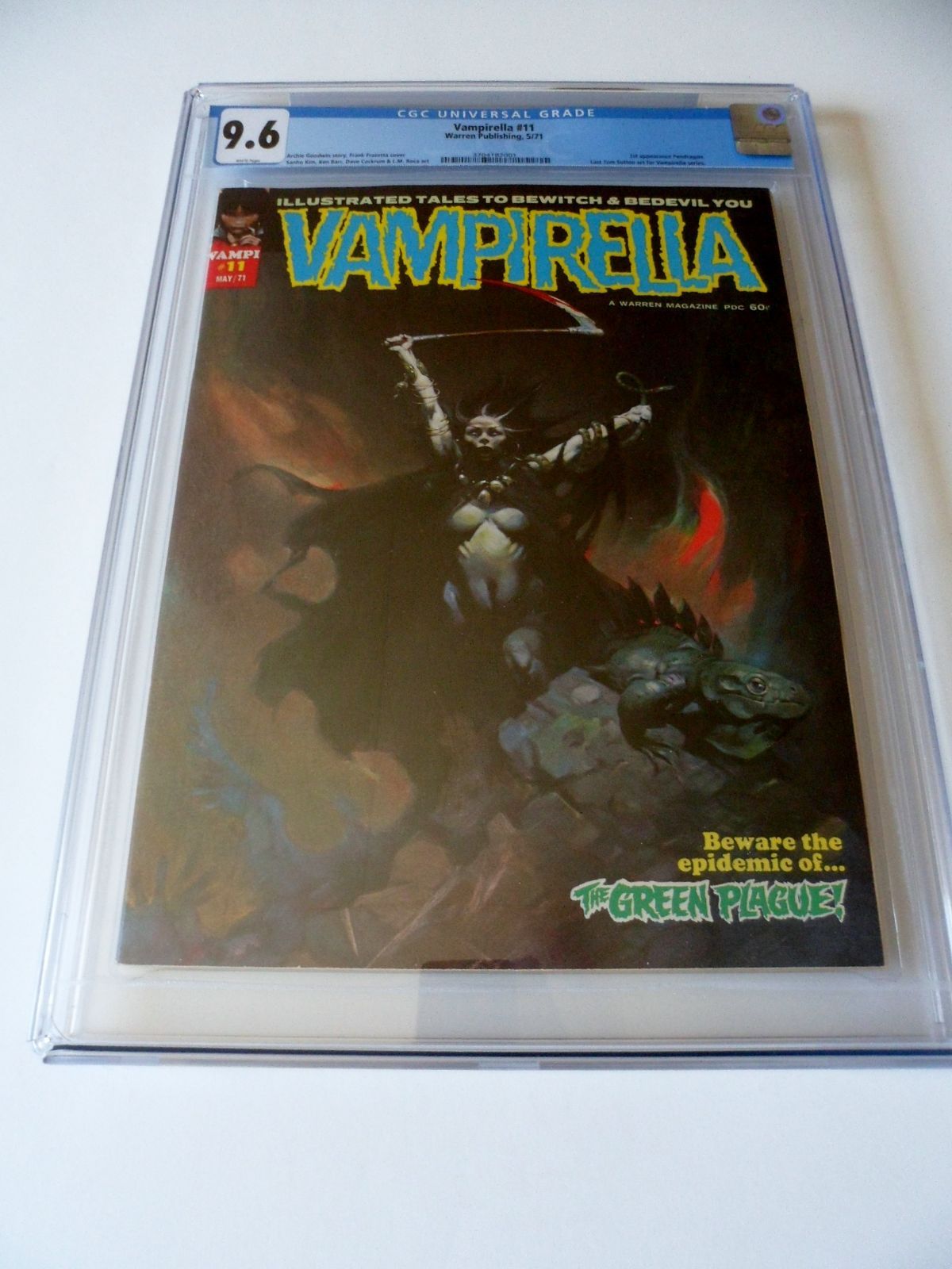 VAMPIRELLA #11 *CGC 9.6* WHITE PAGES *FRANK FRAZETTA COVER* - Golden ...